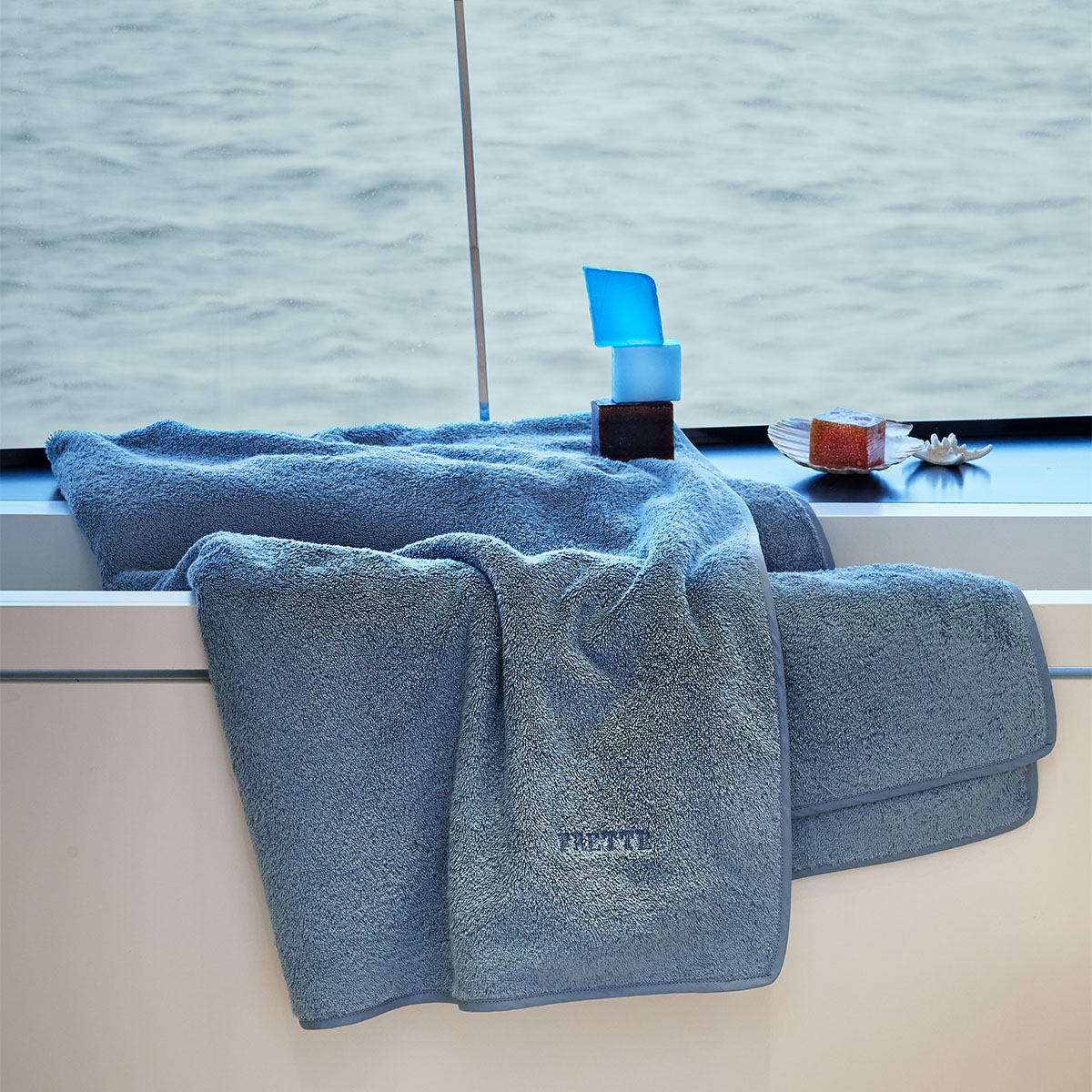 Luxury Bedding | Fine Linens | Frette 1860